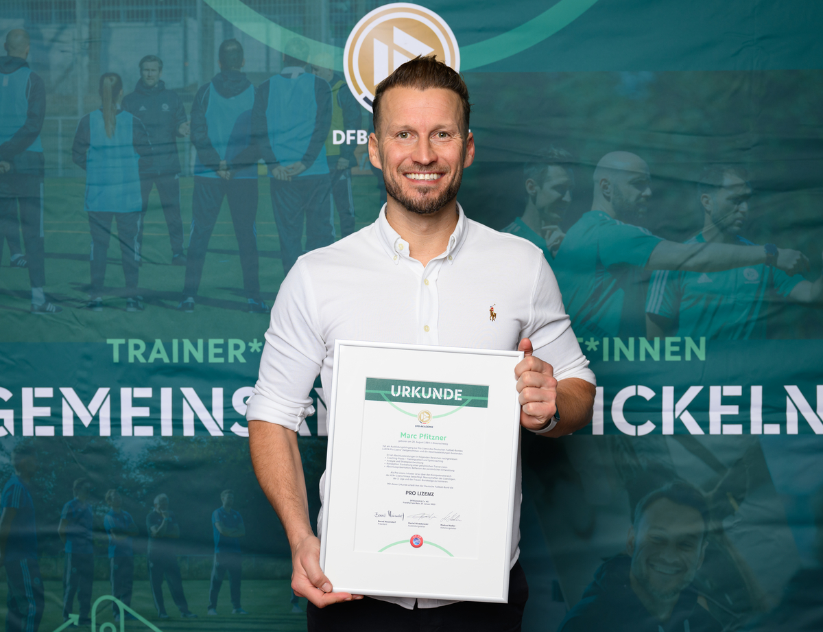 Marc Pfitzner erhält Fußballlehrer-Lizenz - Eintracht Braunschweig